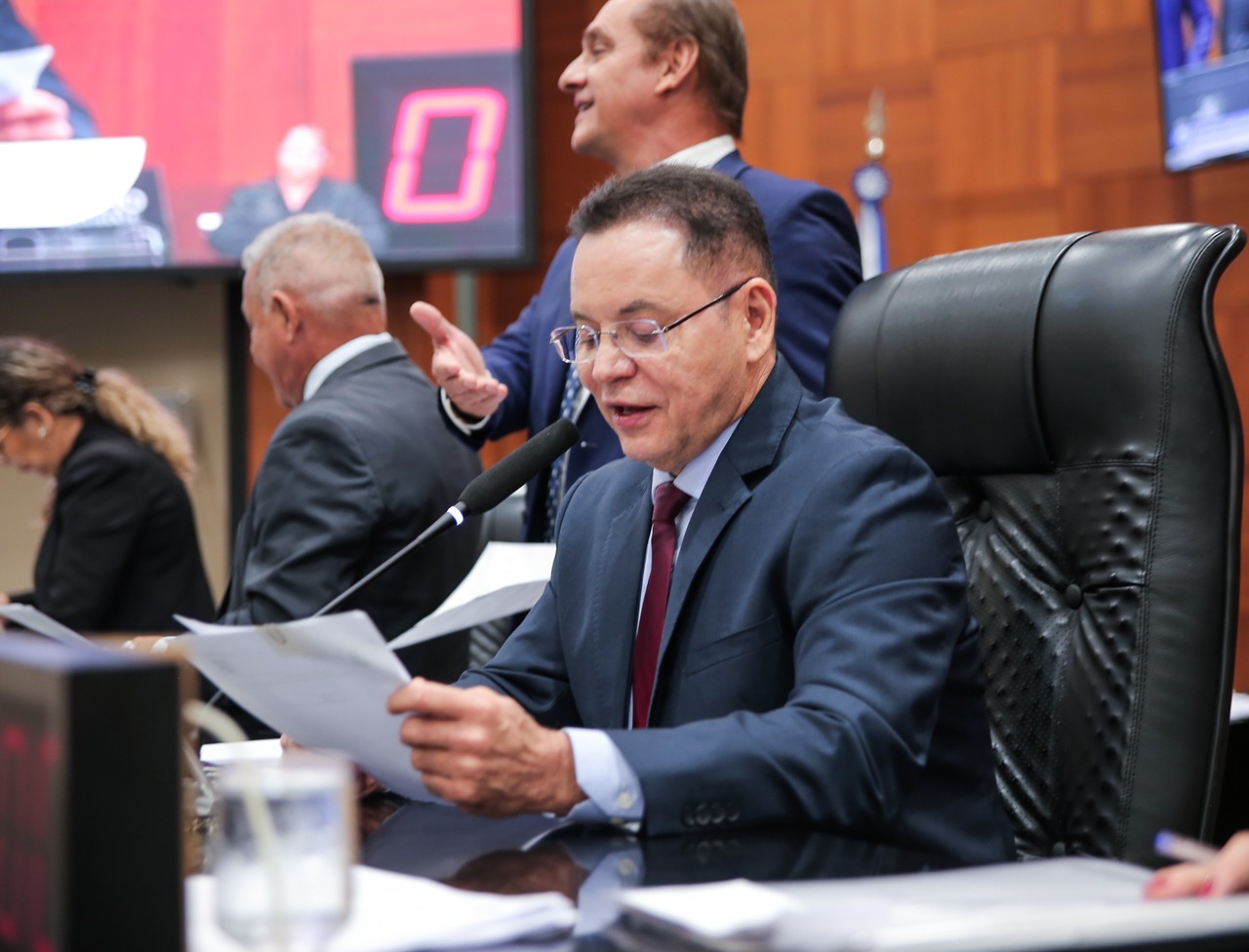 Deputados aprovam projeto de Botelho que beneficia municípios com até ...